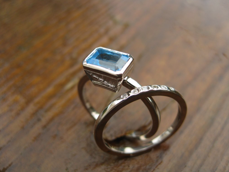 robyn engagement and wedding rings – Vancouver & Canada